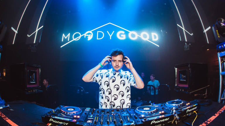 Stream Moody Good’s debut single on Deadbeats, ‘Bite Your Lip ...