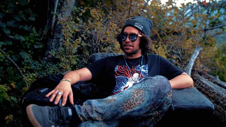 Midweek Mantra Mix 045: CharlestheFirst unearths 45 minutes of ...