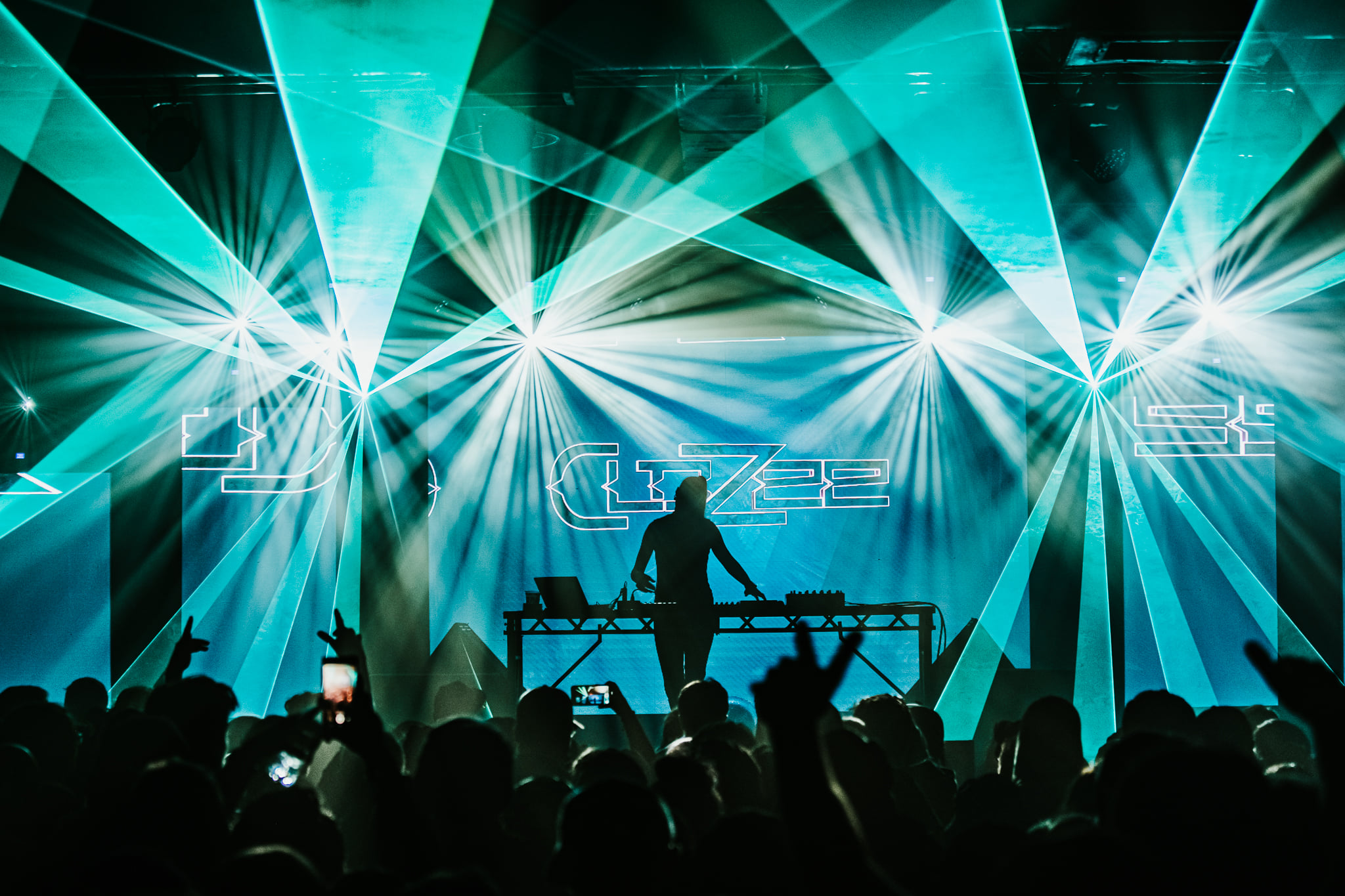 Stream CloZee & Digital D's full A/V set from Wormhole Wednesdays ...